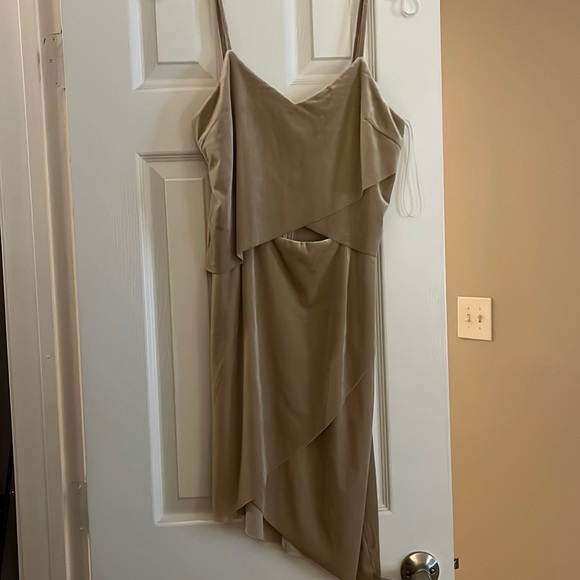 Elliatt | Dresses | Elliatt Mini Dress With Cutout Velvet Asymmetrical ...